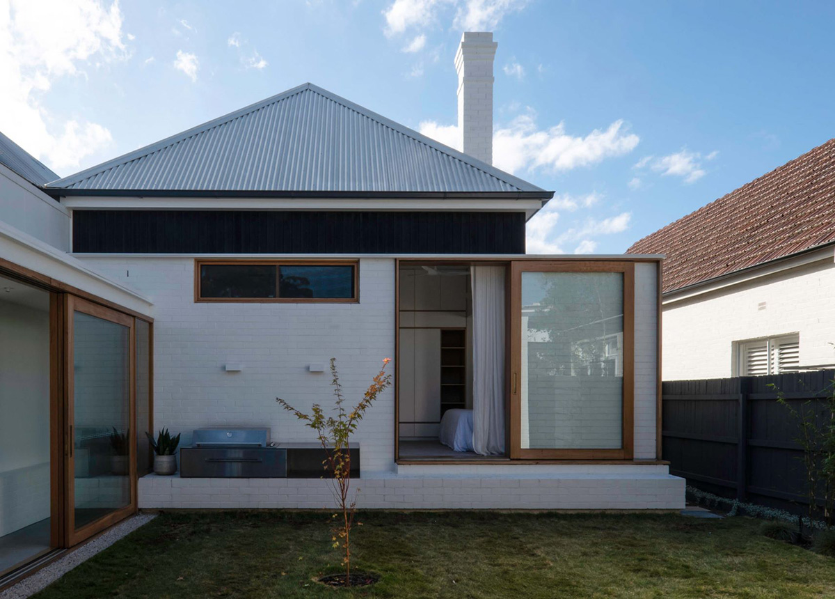 Face Slide Doors | Acacia Joinery