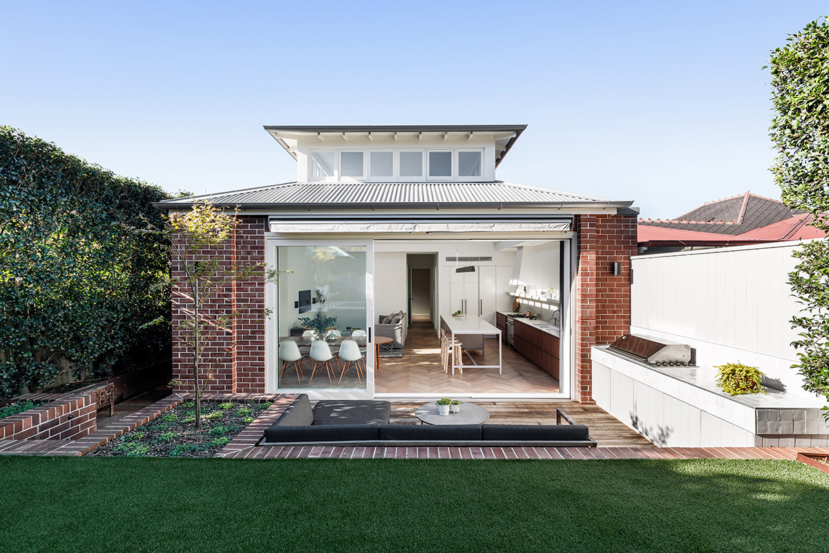 Custom Sliding Doors – Stacker Slide | Acacia Joinery